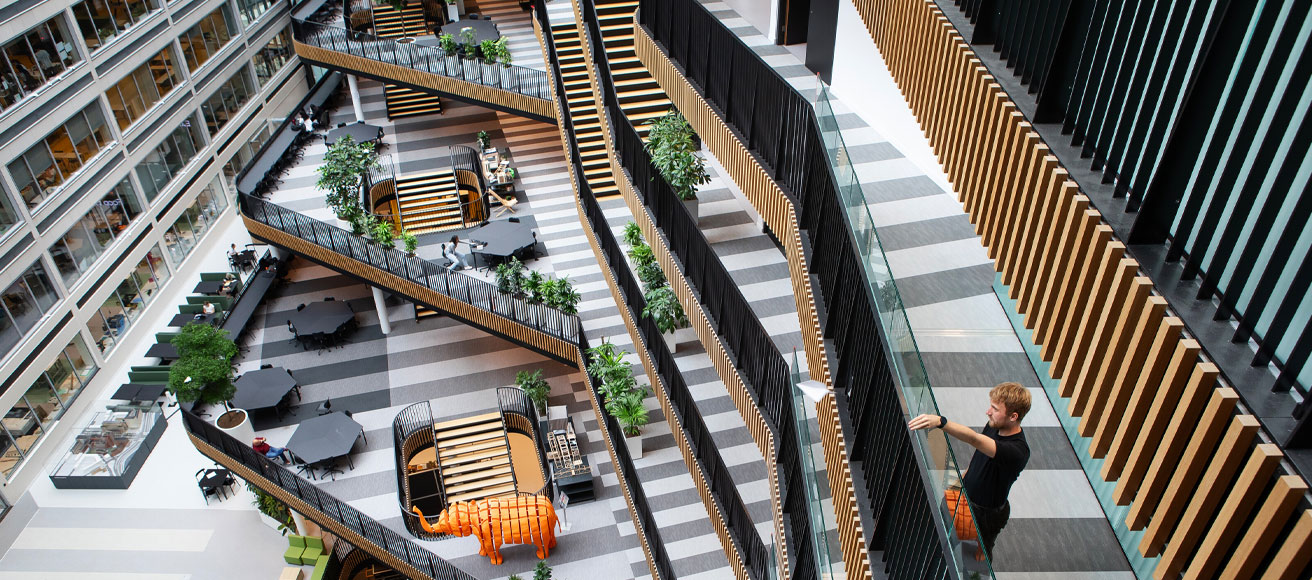 Hogeschool van Amsterdam: hbo studeren en onderzoeken - HvA